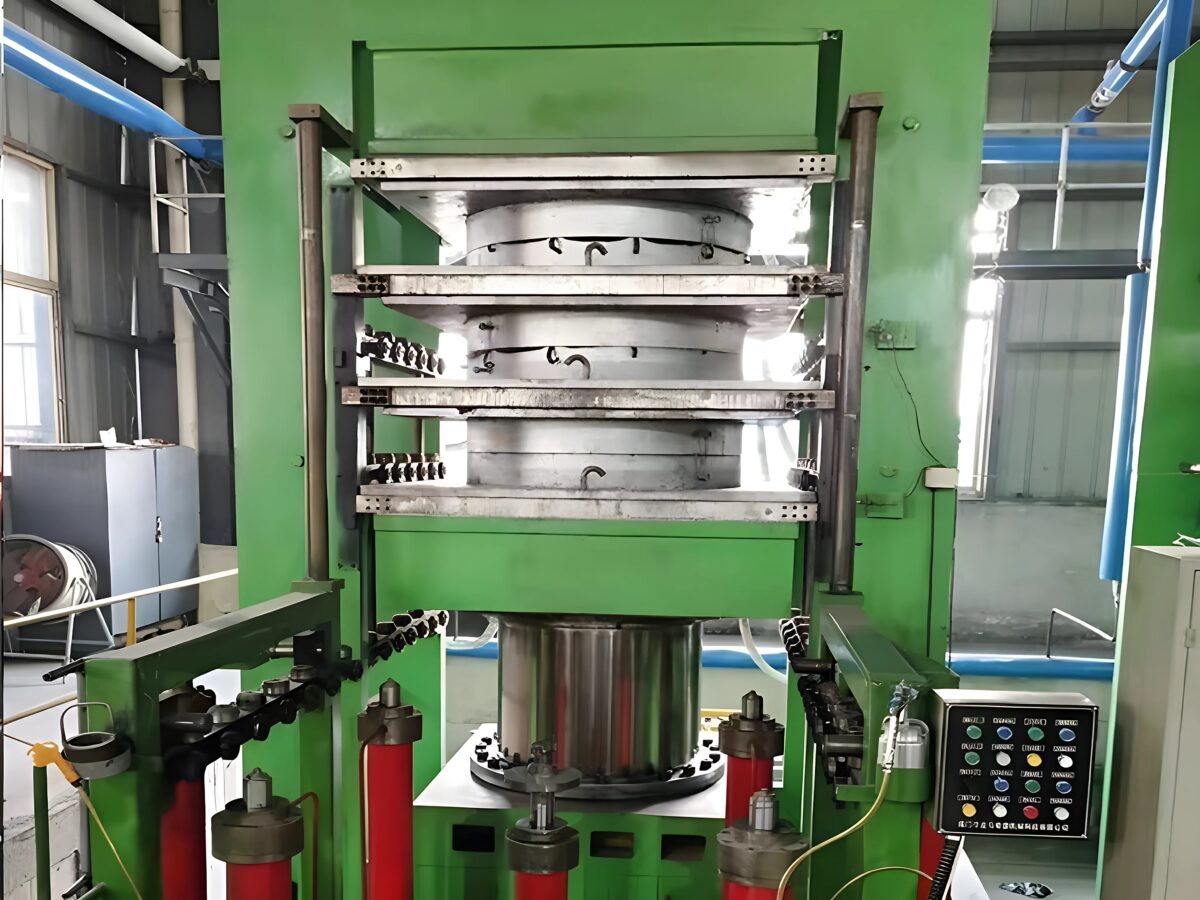 Trusted Sources For Used Soild Tyre Curing Press and Mold - VatsnTecnic