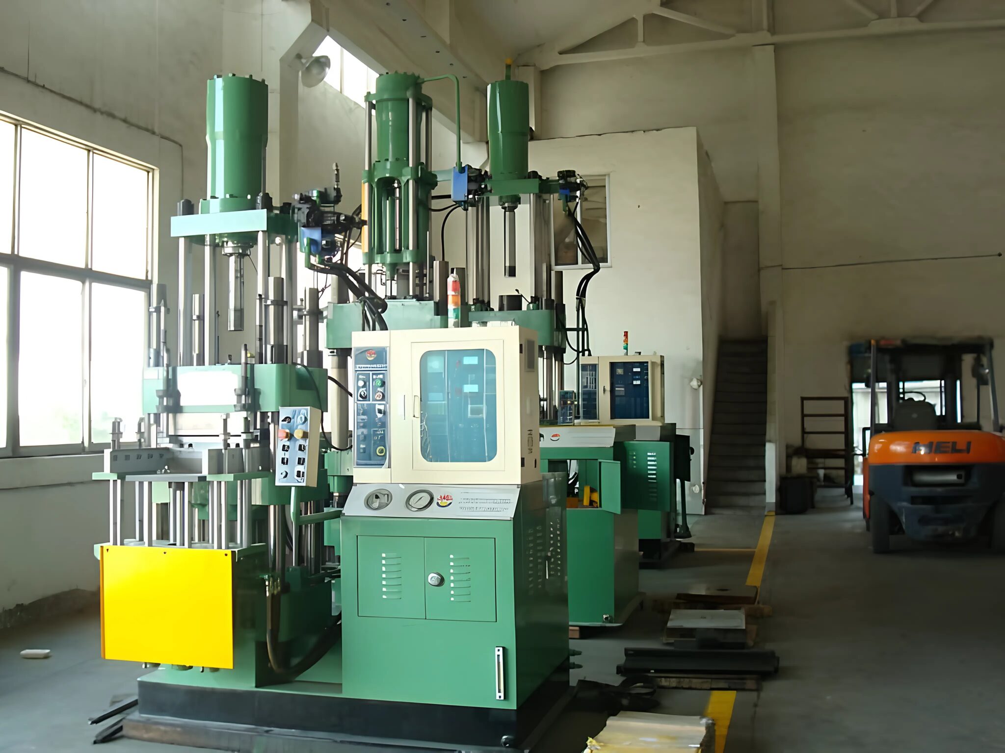 What Type Of Machinery Used In Rubber Industry? - VatsnTecnic